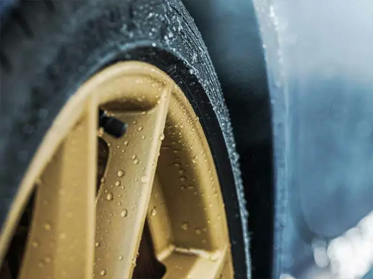 What Is A Good Tire Traction Rating? (Meaning) | TireGrades